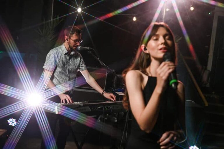 Newcomerin Slaney Power - Ton an